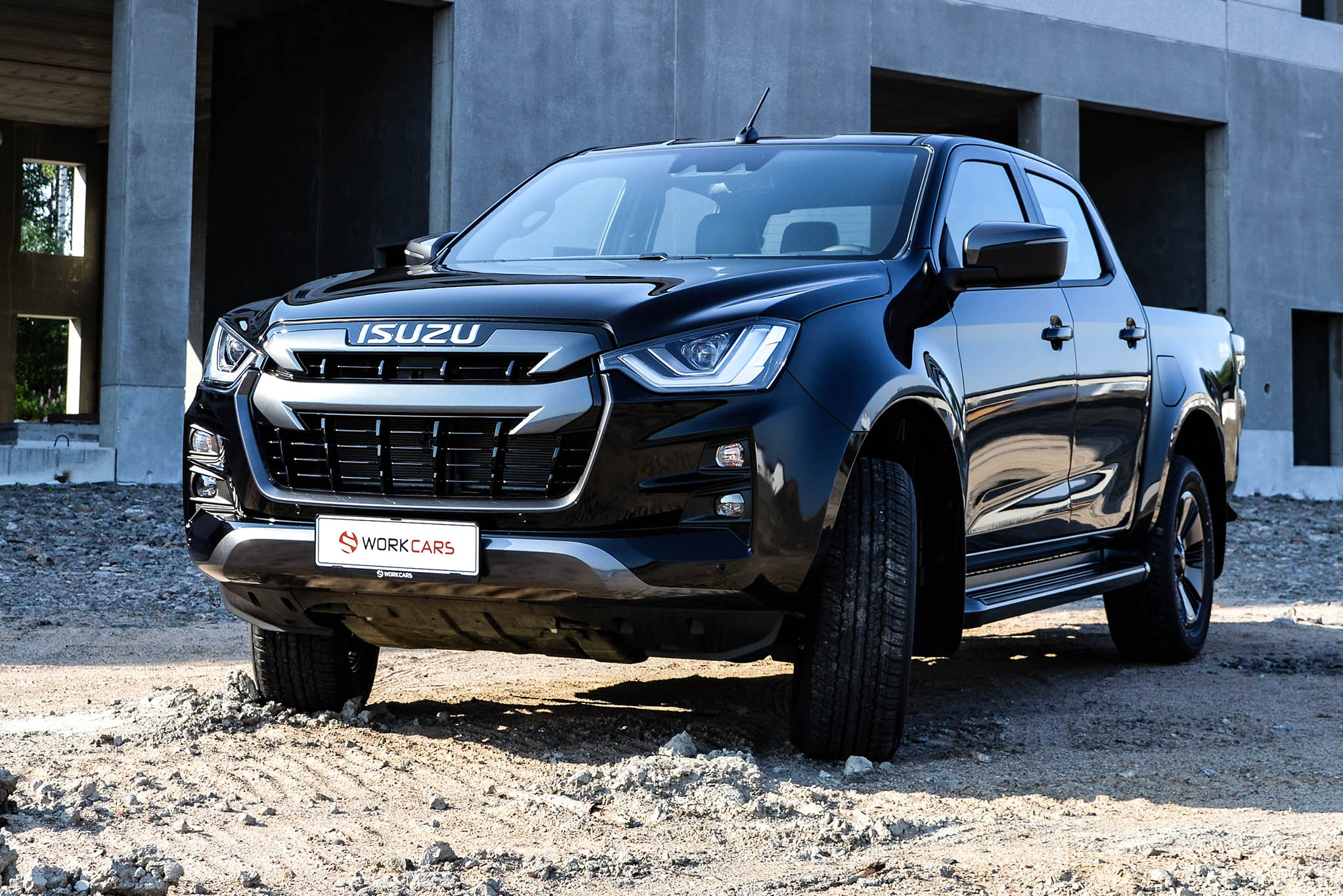 Esittelyssä D-Max Work Edition | Isuzu Suomi